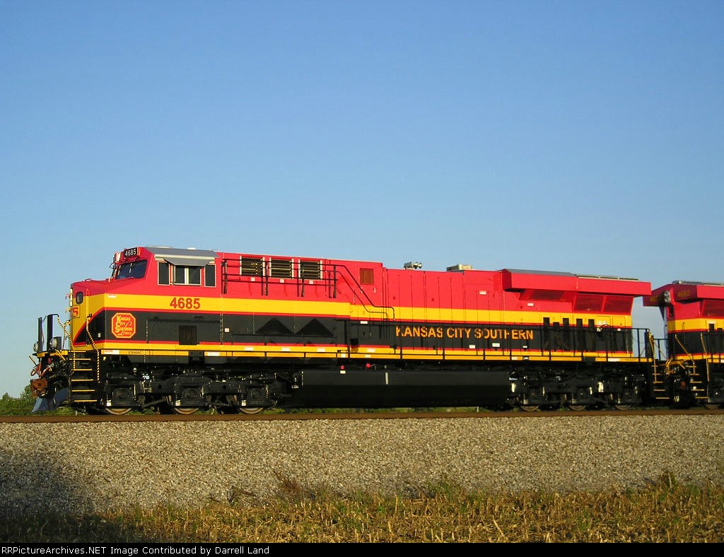 KCS 4685 On NS 144 Westbound
